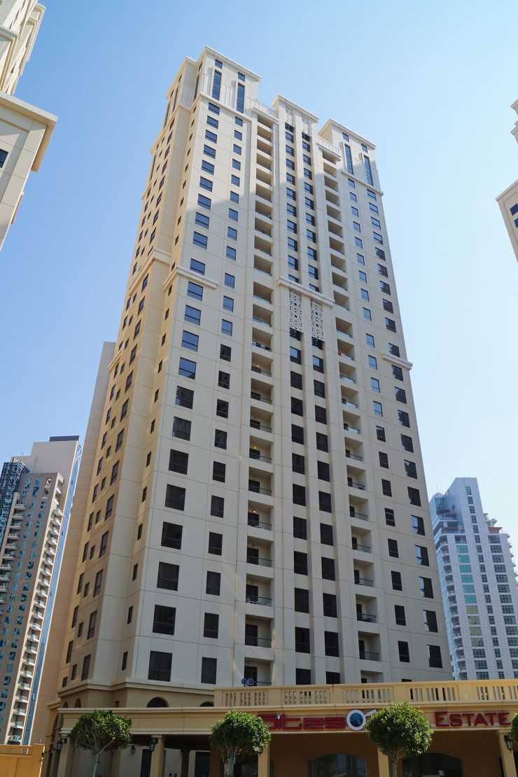 Luxury residential apartments available in Amwaj 2, Dubai.