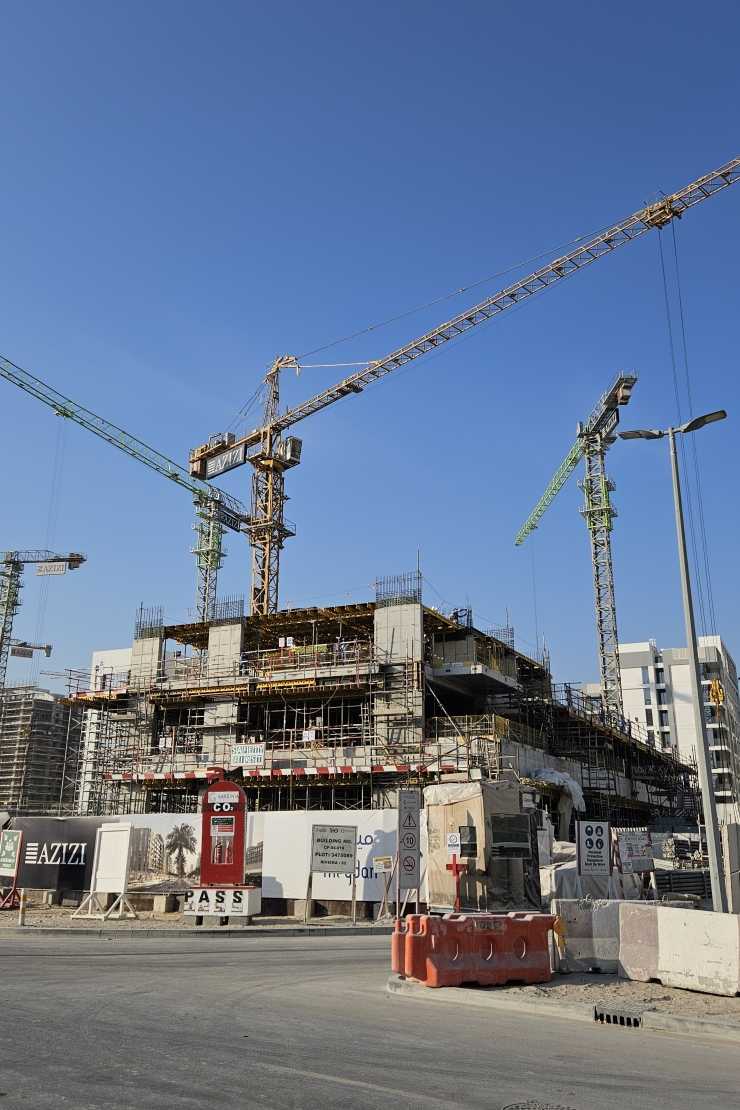 Azizi Riviera 62 is a residential building under development in Azizi ...