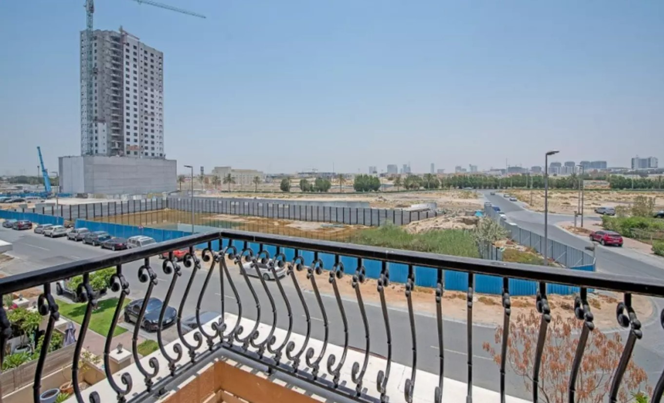 Villas for sale in Mirabella 1