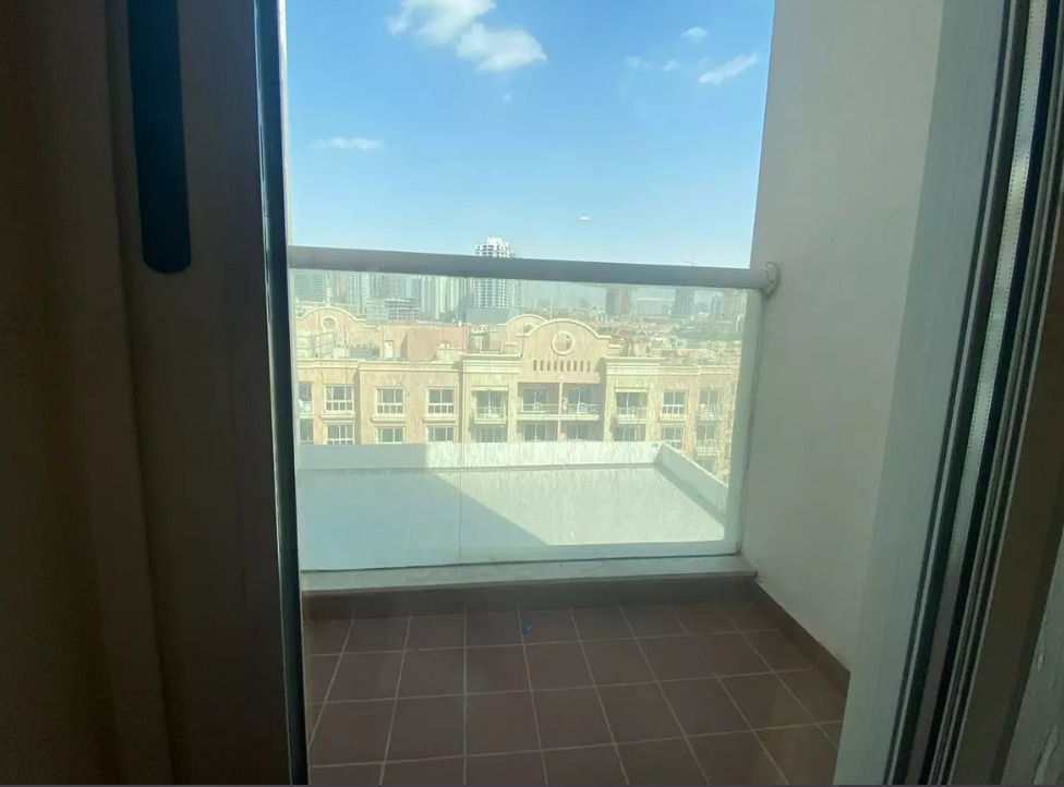 Apartments and Commercial Units for sale in GMM Tower 1