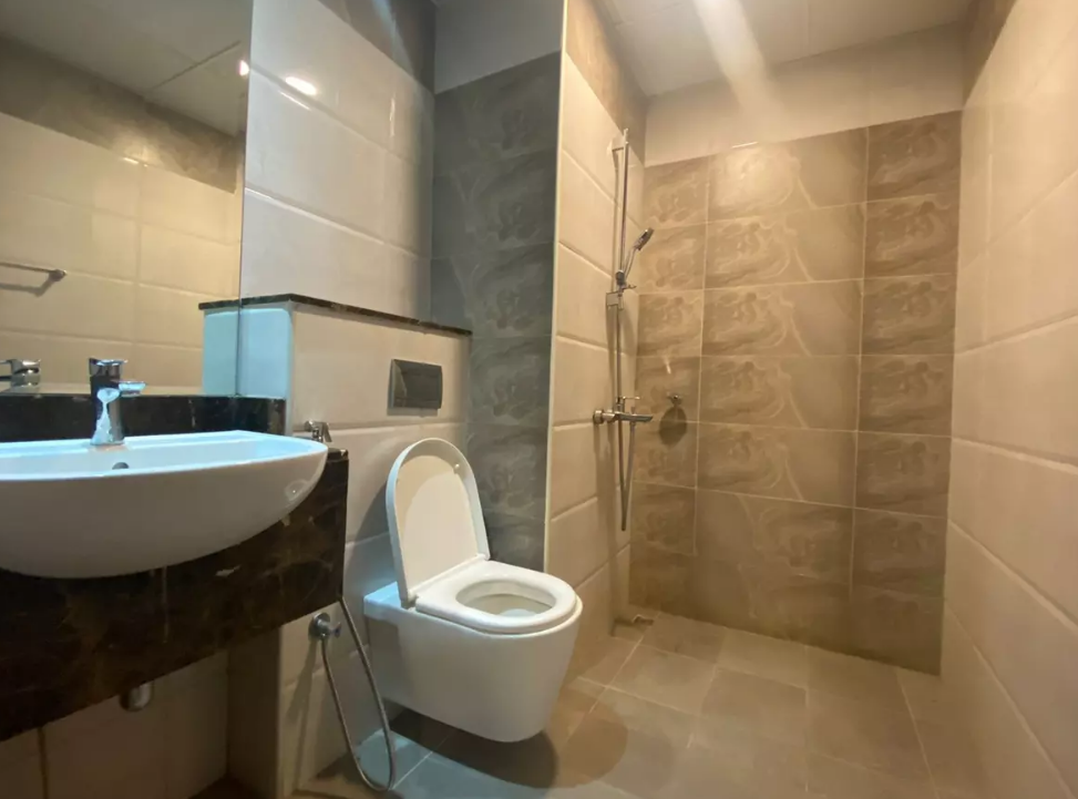 Apartments and Commercial Units for sale in GMM Tower 1