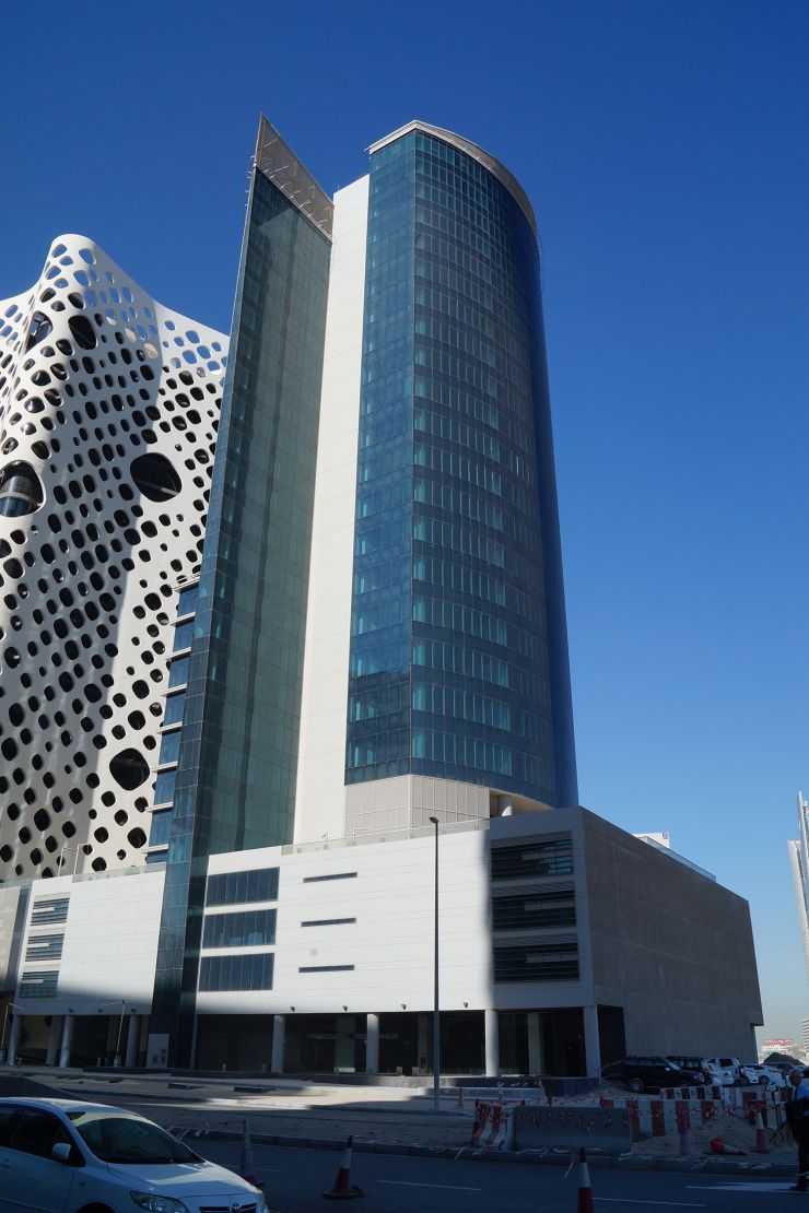 Bay View Tower offer offices and shops in Business Bay , Dubai, UAE.