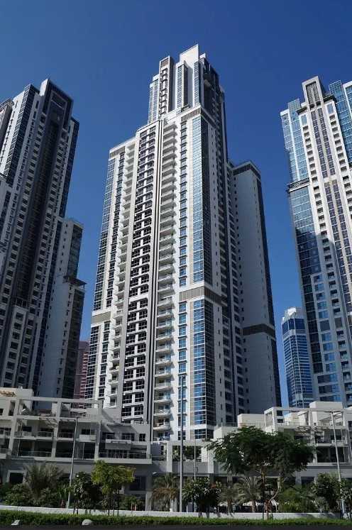 Office units for sale in Executive Tower D (Aspect Tower)