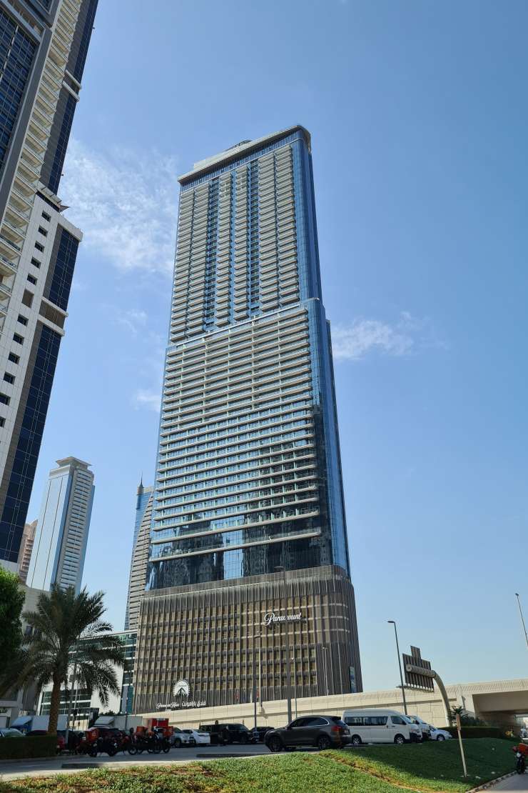 Paramount Tower Hotel & Residences | Luxury 1-3BR Serviced Apartments ...