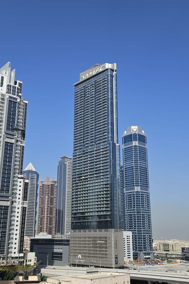 Paramount Tower Hotel & Residences | Luxury 1-3BR Serviced Apartments ...