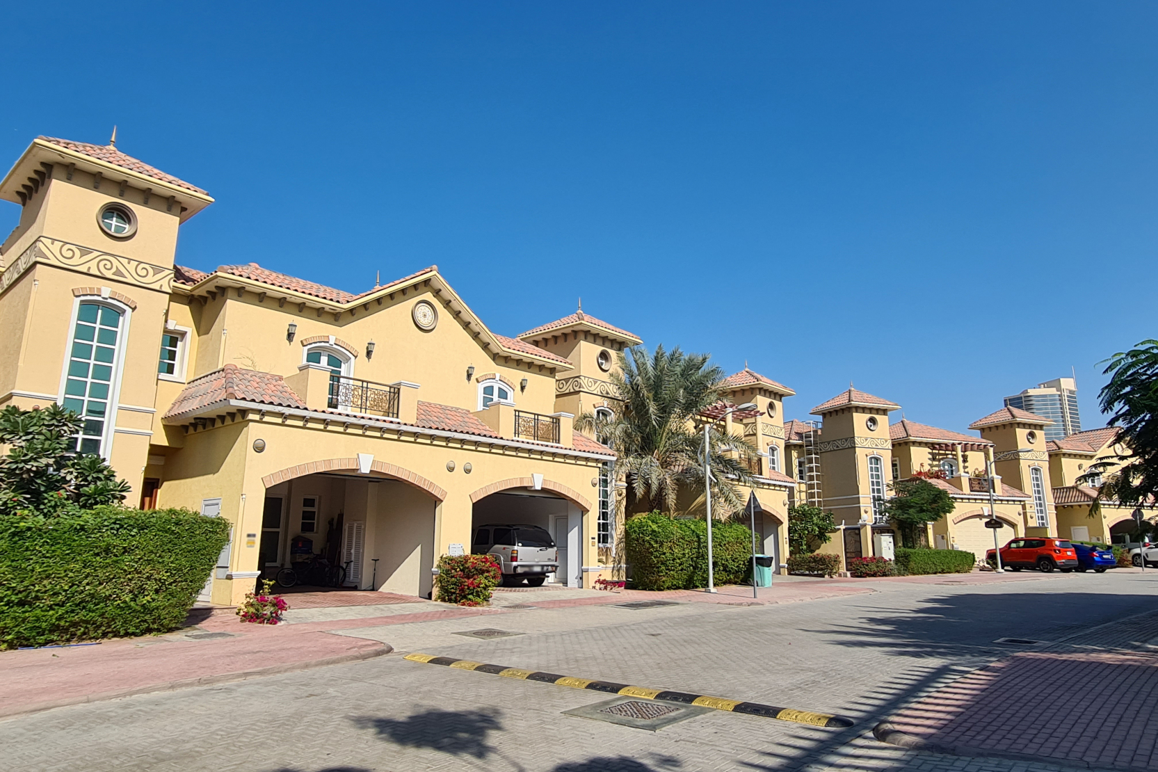 Gallery Villas, Dubai Sport City, Dubai.