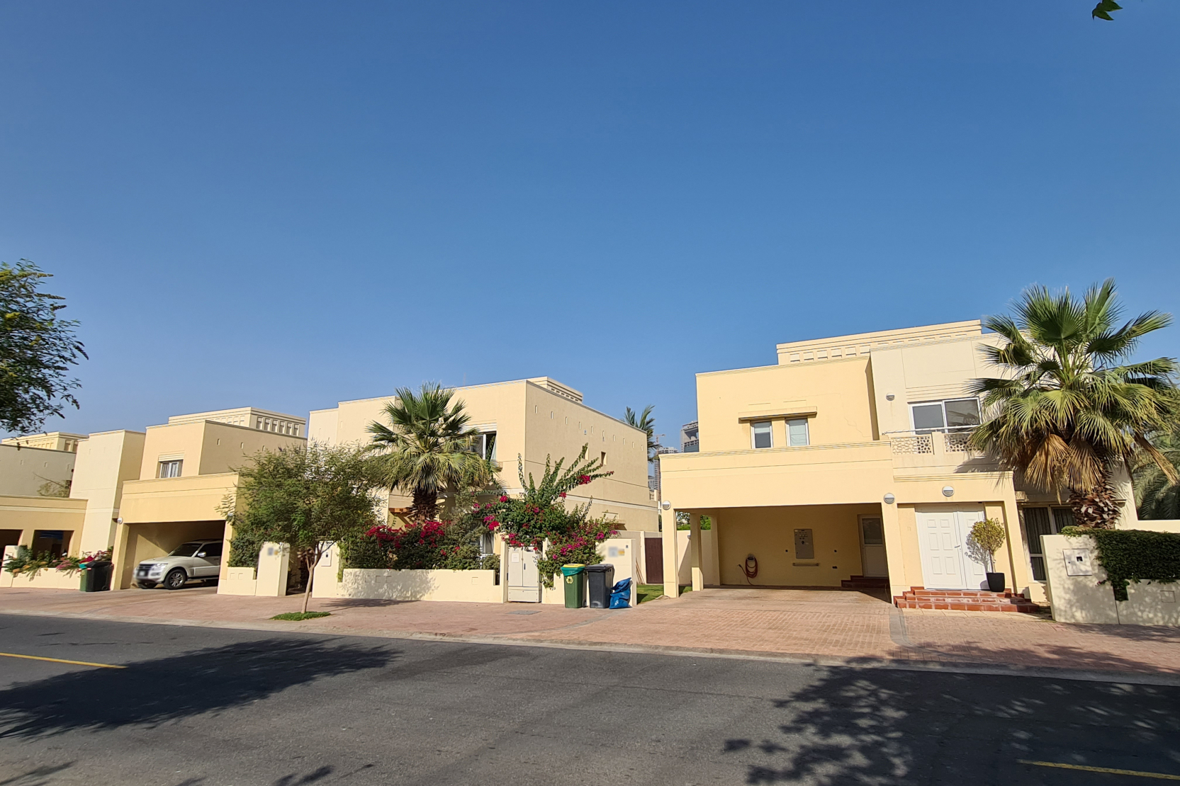 Villas For Rent in The Meadows 2 Dubai